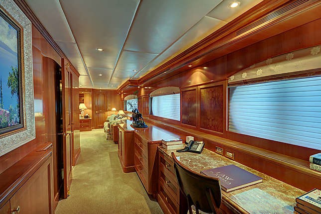 Yacht THEMIS, Trinity | CHARTERWORLD Luxury Superyacht Charters